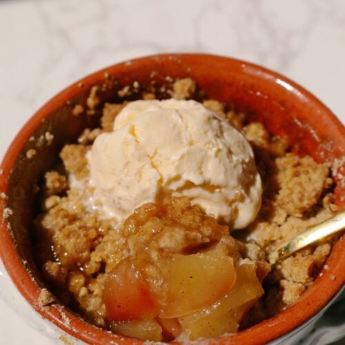 Apple Crumble (Single Serving) - Shreya's Kitchen