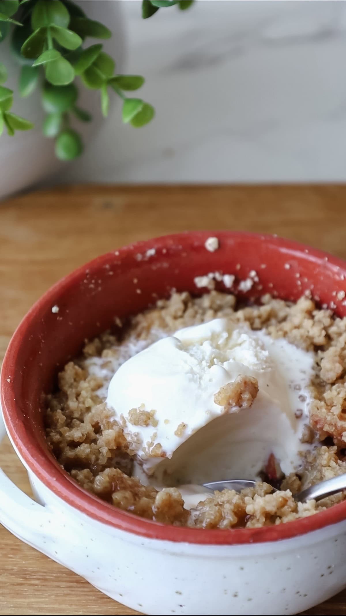 Apple Crumble (Single Serving) - Shreya's Kitchen